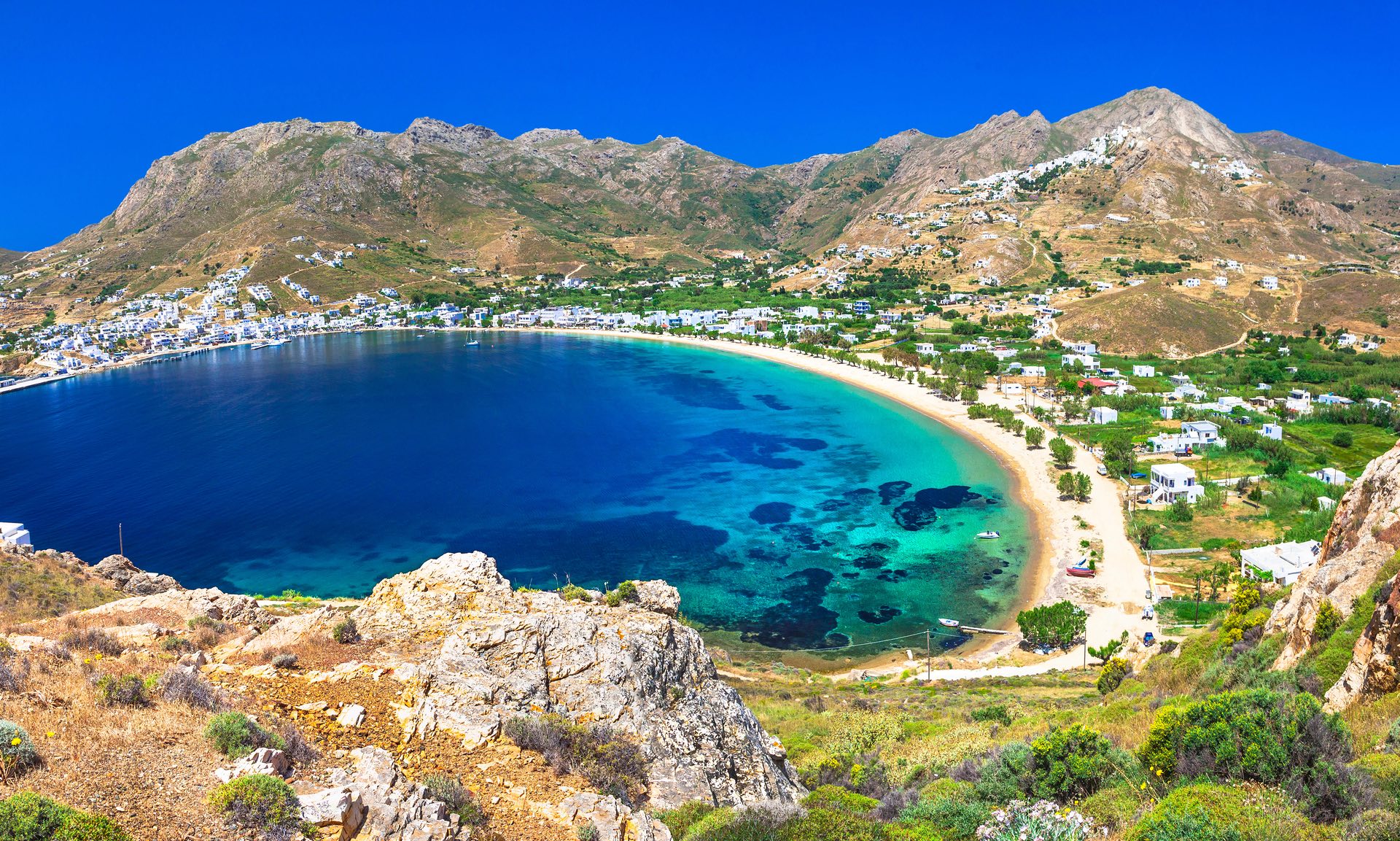 Υποτιμημένο διαμάντι: Το ελληνικό νησί που αν είχε αεροδρόμιο θα 'χε ...