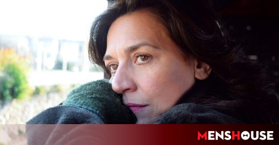 Η Μαρία Ζορμπά σπάει κάθε μέρα την παγωμένη λίμνη της