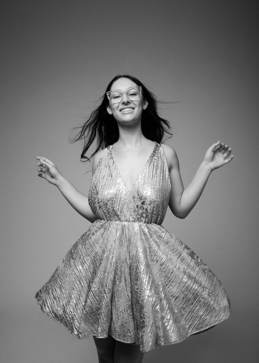 Klavdia: Η φωνή που σε μαγεύει τραγουδώντας το Lonely Heart