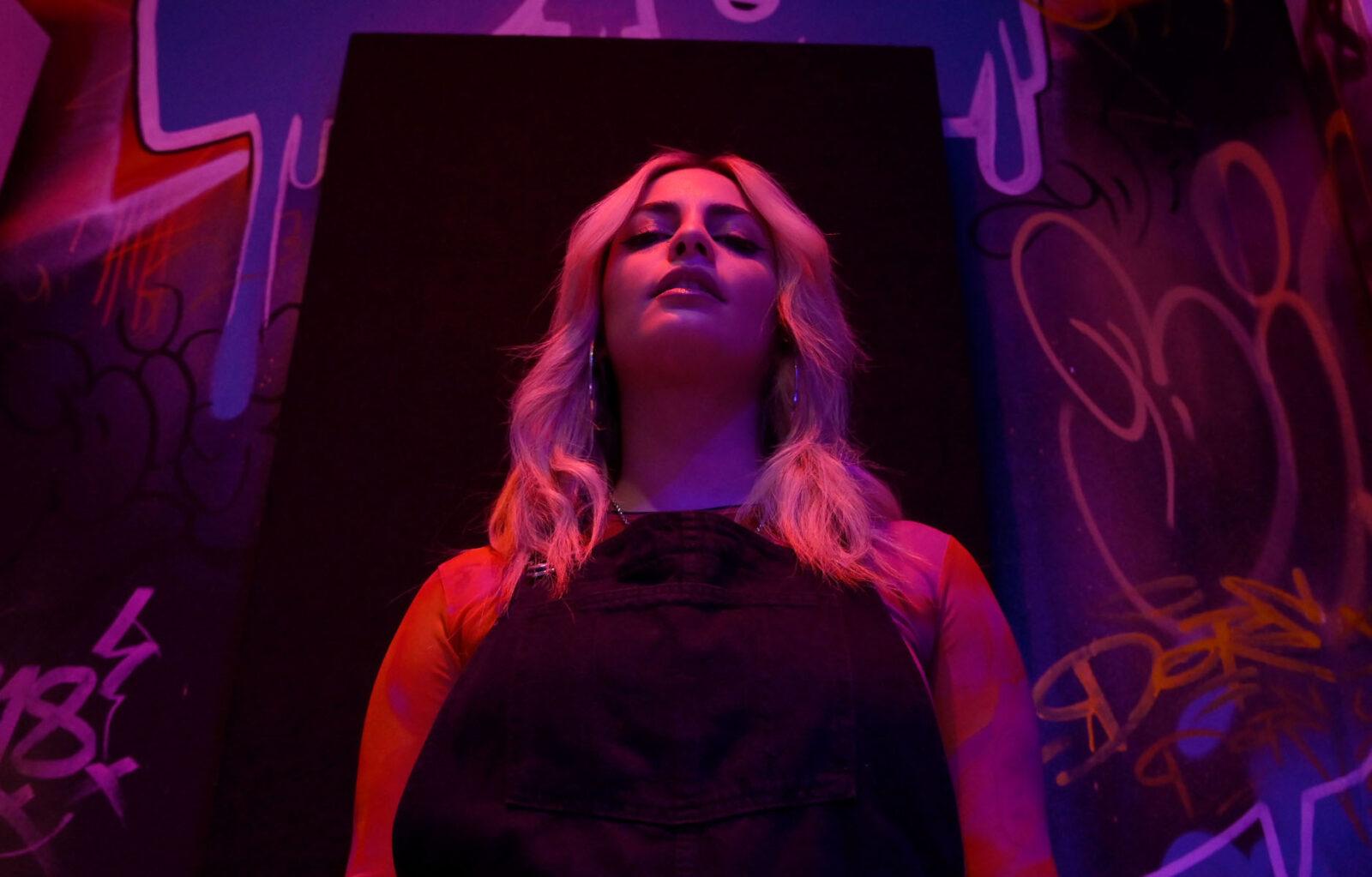 Η Daphne Lawrence έγινε τραγουδίστρια όταν άκουσε το Bohemian Rhapsody